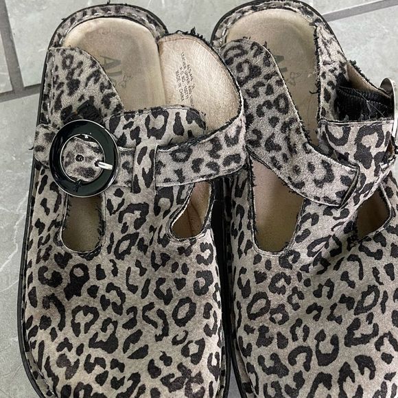 Alegria | Shoes | Alegria Classic Clog Slip On Shoes Tan Leopard 36 ...